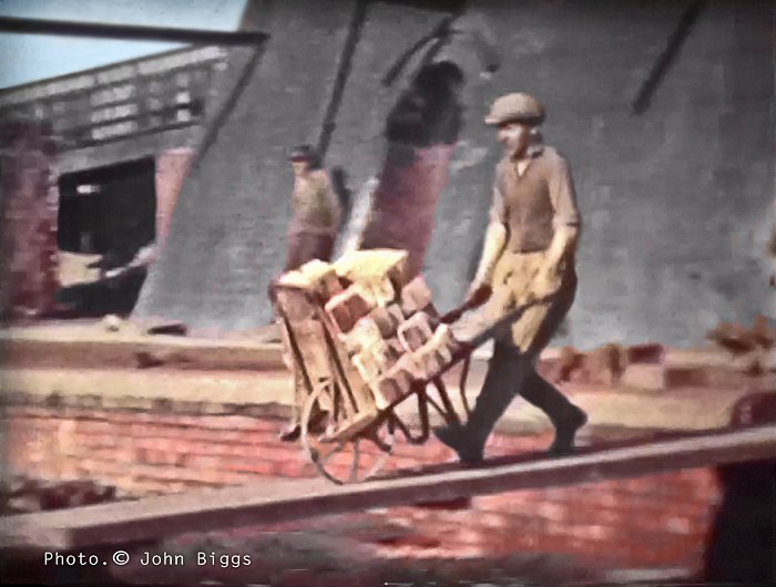 Old Bricks:Hickleton brickworks