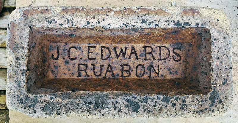 Old Bricks:Ruabon
