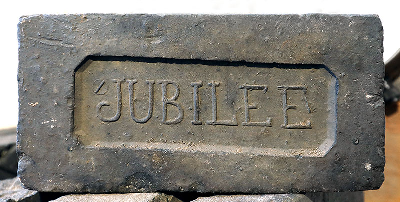 Old Bricks:England 12: J