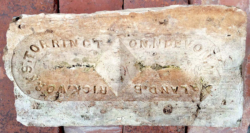 Old Bricks:England 15: M