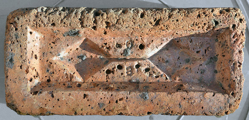 Old Bricks:England 18: O, P, Q.
