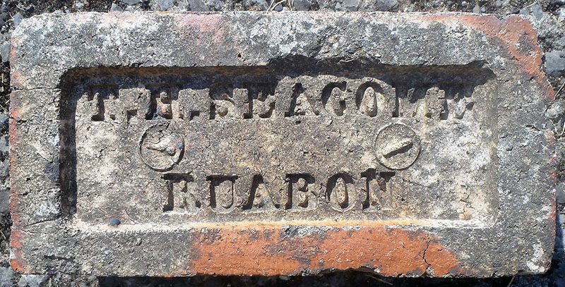 Old Bricks:Ruabon