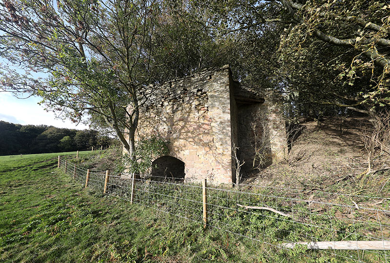 Pathhead limekiln